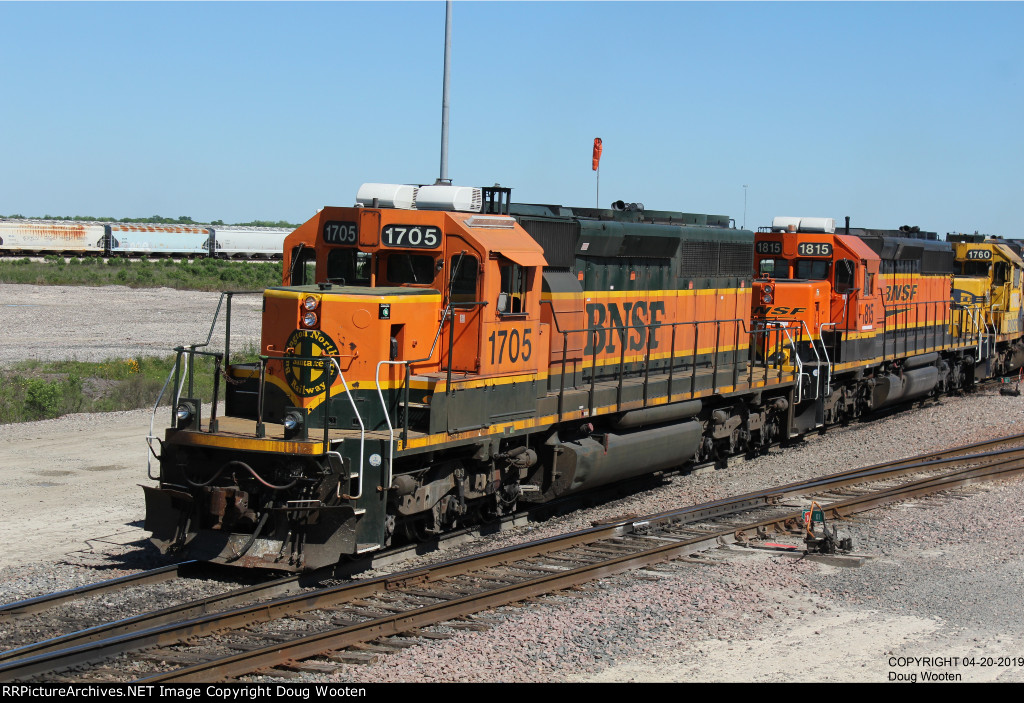 BNSF 1705